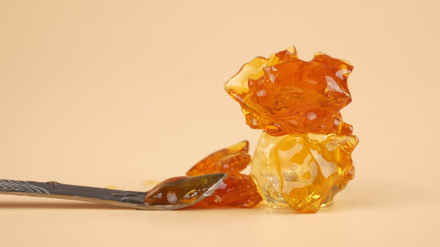 Live Resin vs. Rosin: Key Differences Explained | Eclipse Cannabis